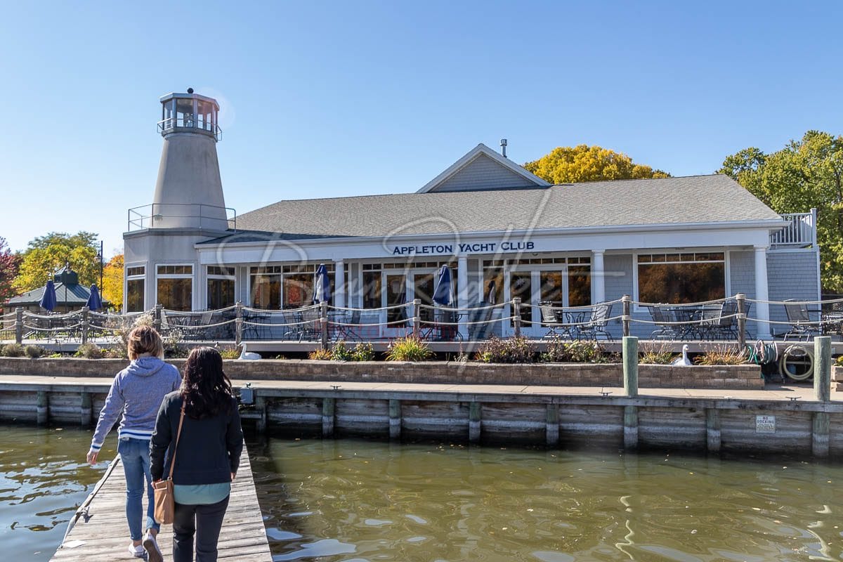 Boating fall color run. - Wisconsin Entertainer a Wisconsin Party website