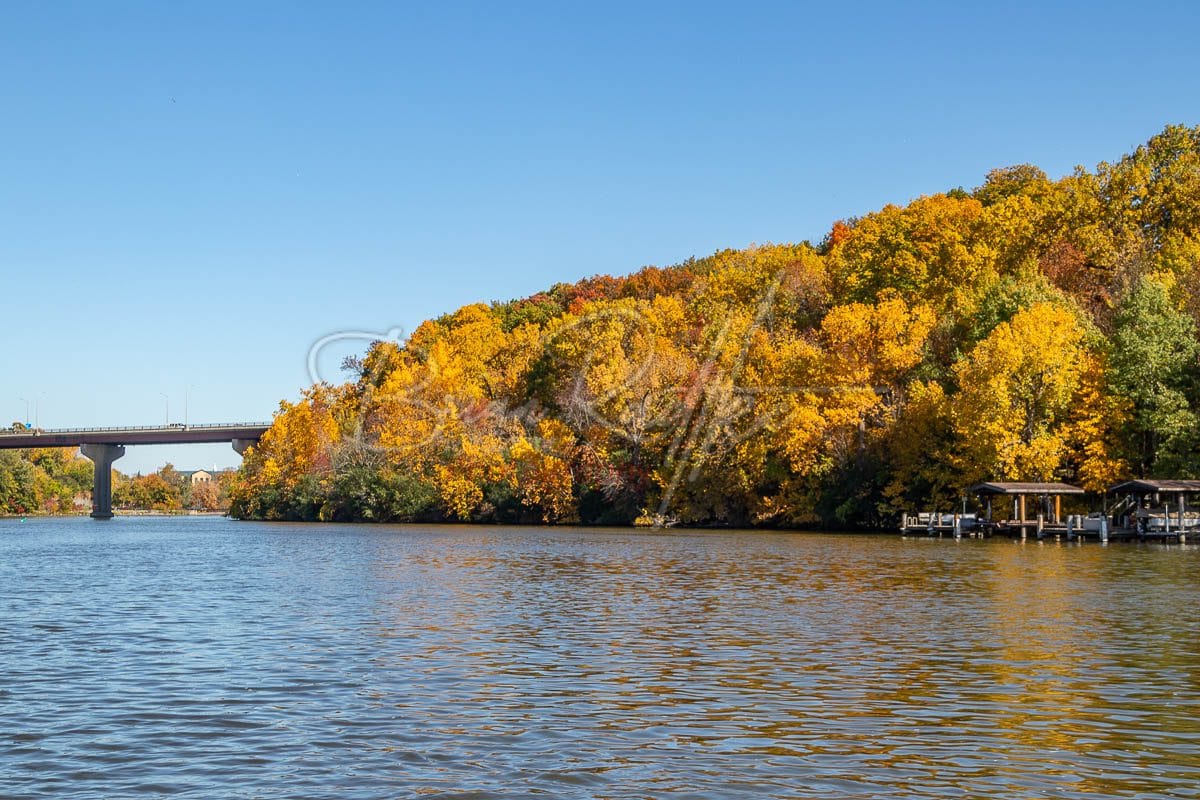 Boating fall color run. - Wisconsin Entertainer a Wisconsin Party website
