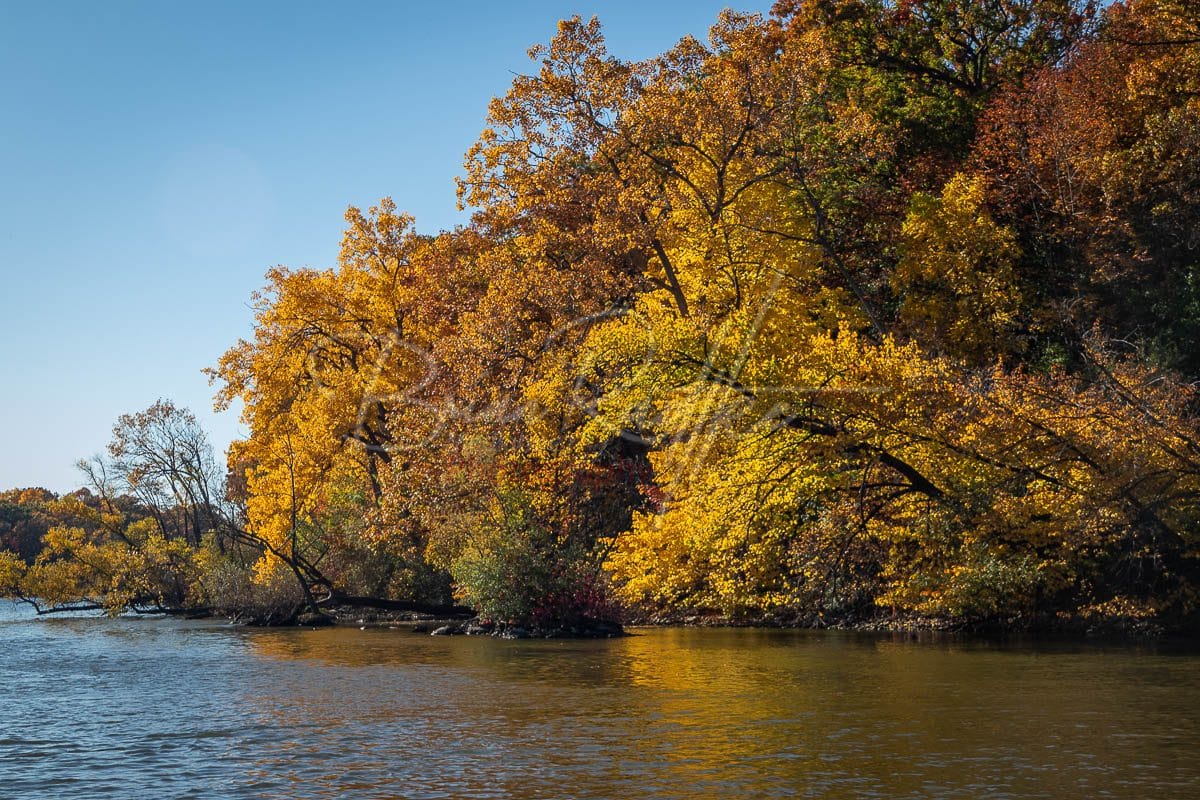 Boating fall color run. - Wisconsin Entertainer a Wisconsin Party website