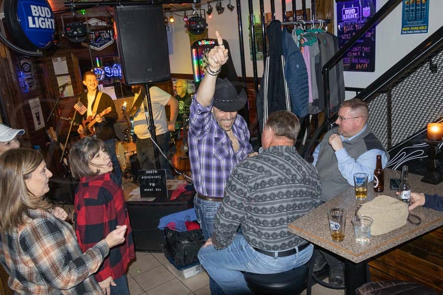Brent Bel & the boys come to Menasha